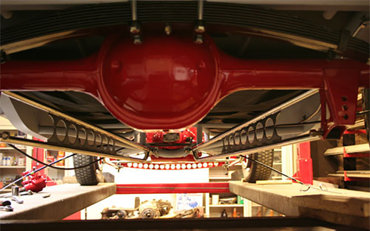 Custom Rear Radius Rods on a '33 5-Window