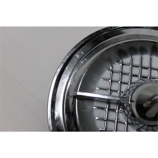 Garage Sale - Deluxe Tri-Bar Spinner Style 15 Inch Wheel Covers, Set/4