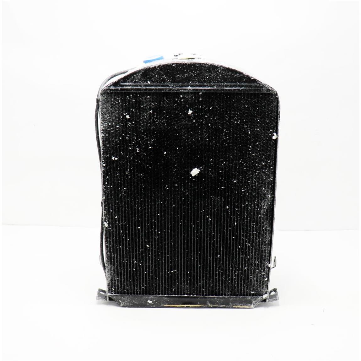 Walker C-491-2 Cobra 1932 Ford Radiator for Chevy Engine